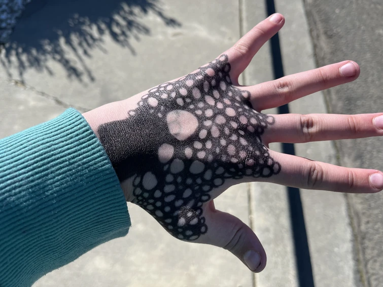 hand art(trypophobia warning) | Fandom