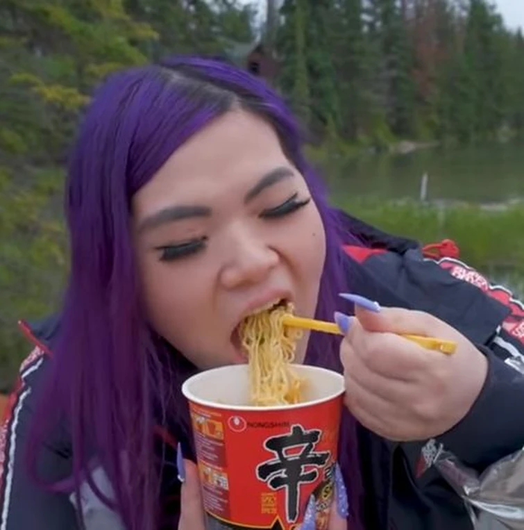 Pics of The Krew eating/making food | Fandom