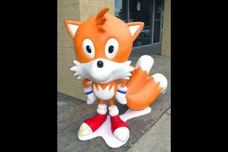 Sonic Statue Review: The Creepy Tails Statue | Fandom