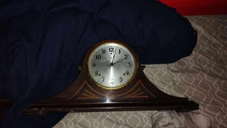 silly clock ive had for like ever im working on and might fix soon ;3 ...