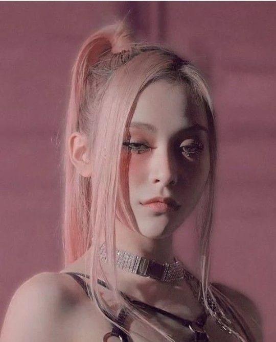 IS THIS ALLOWED????!!! | Fandom