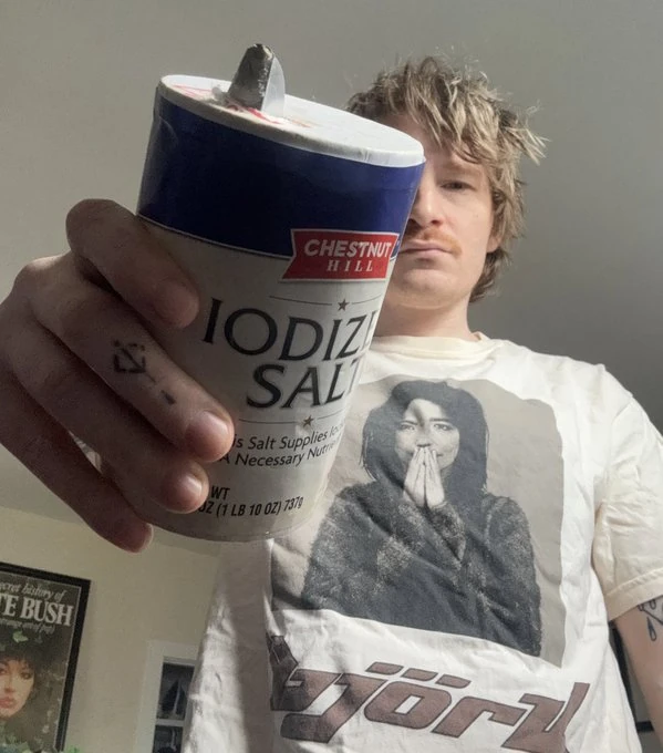 me when i see snail-based OCs | Fandom