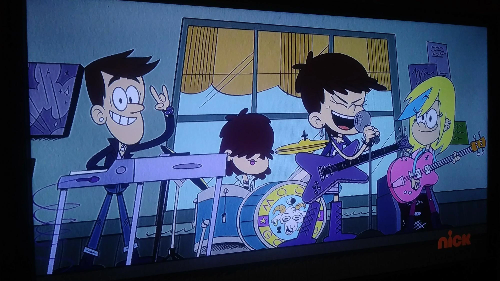 Luna loud and her band moon goats | Fandom