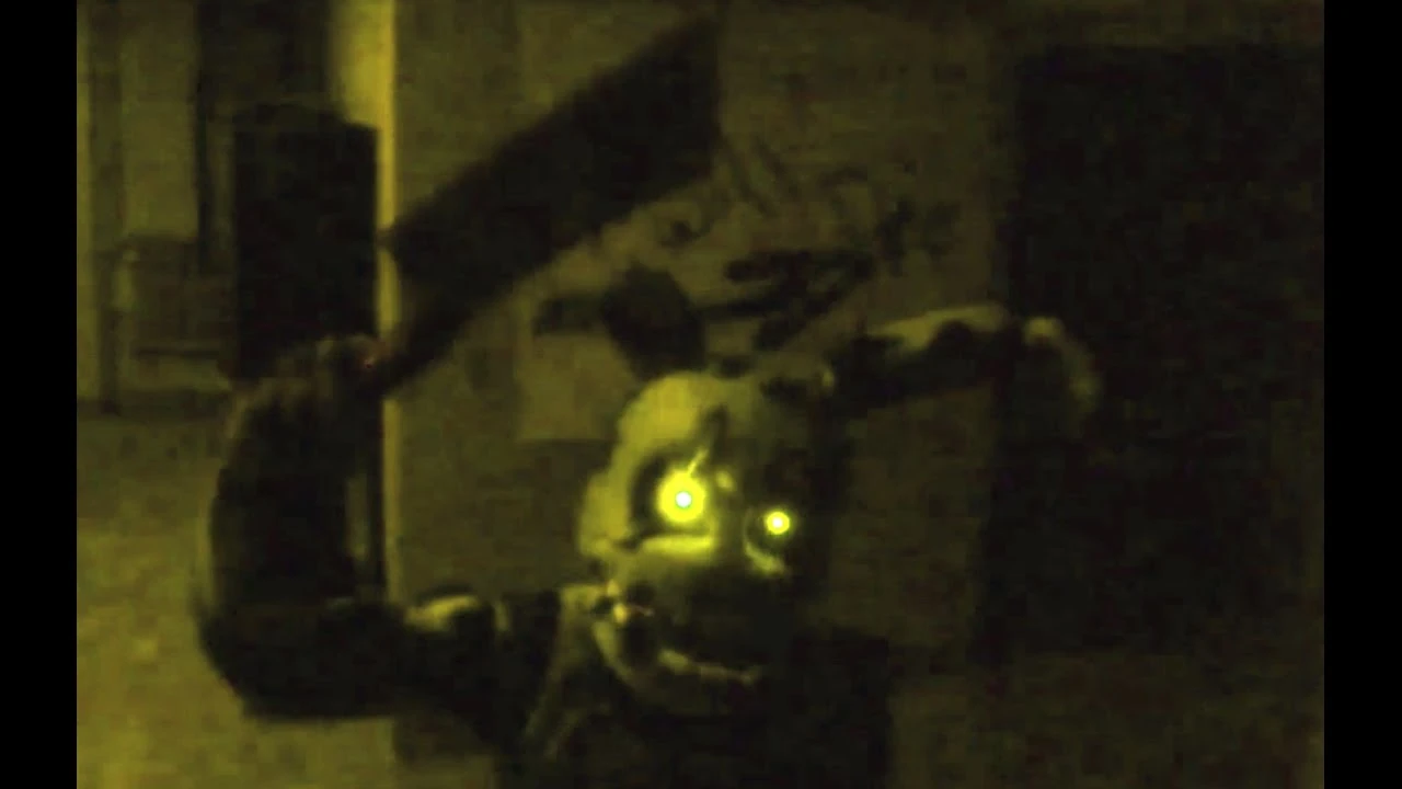 Springtrap jump scaring some people ;) | Fandom