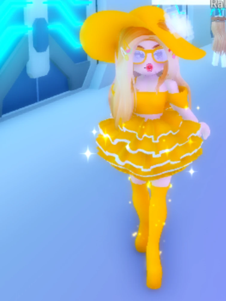 Anybody want me to draw their Royale High OC? | Fandom