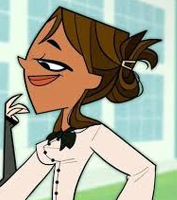 Who’s Courtney looking at? Wrong answers only. | Fandom