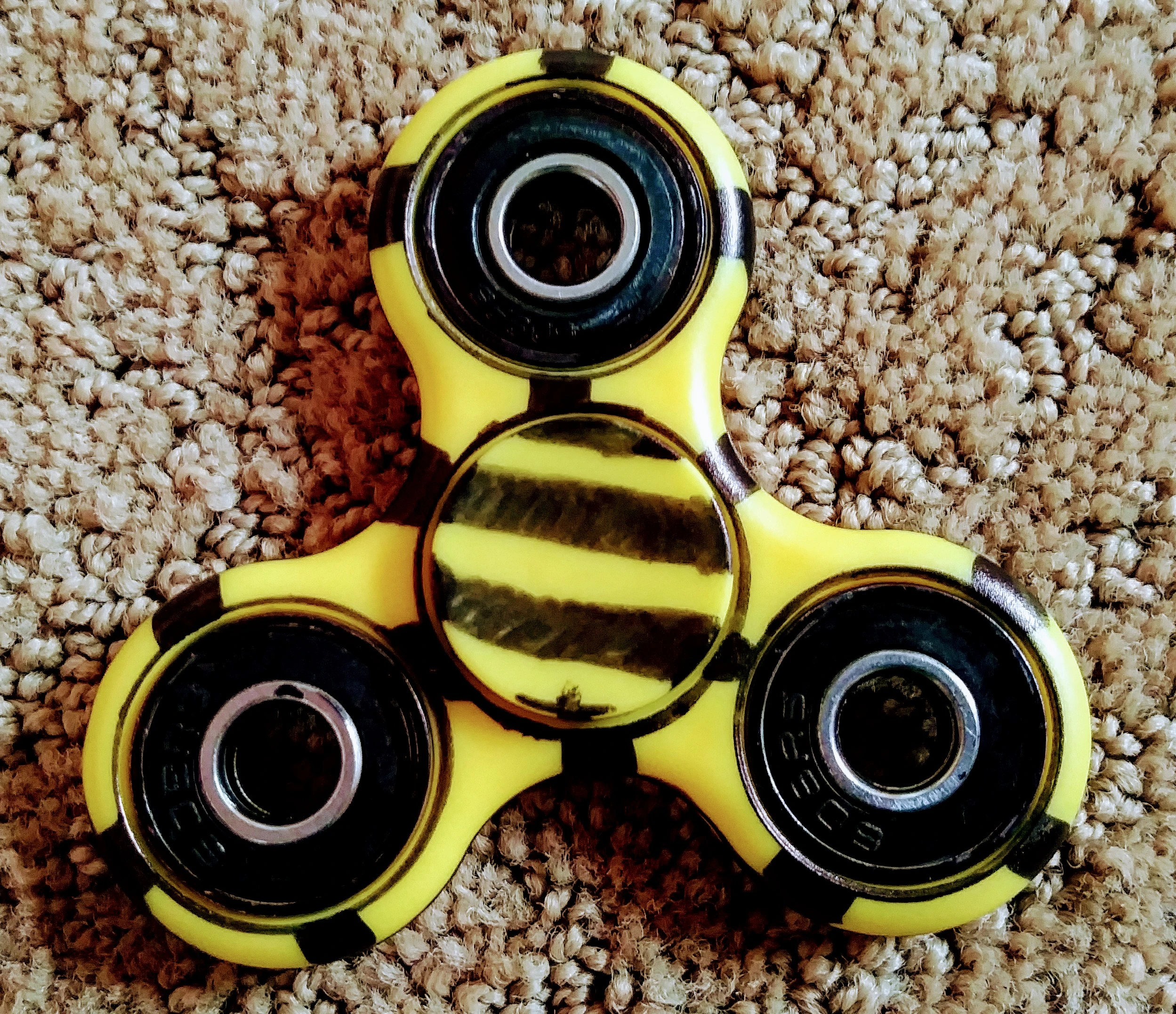 My new Queen Bee fidget spinner! | Fandom
