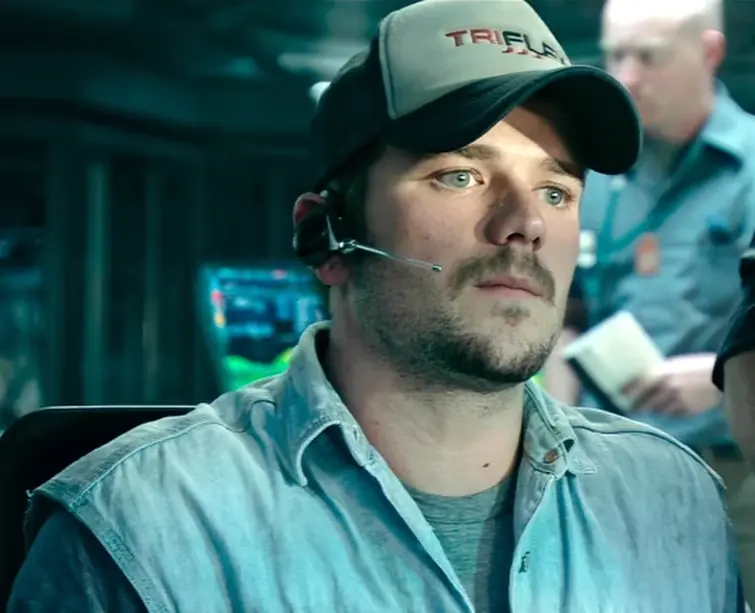 Was Dorman possibly the bulldozer operator in the very first Avatar ...