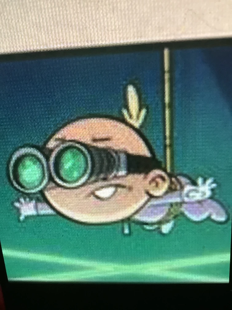 Lily loud wearing spy goggles | Fandom