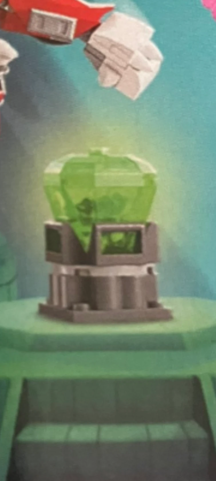I'm not the only one who kinda sees Chaos in the Lego Master Emerald am ...