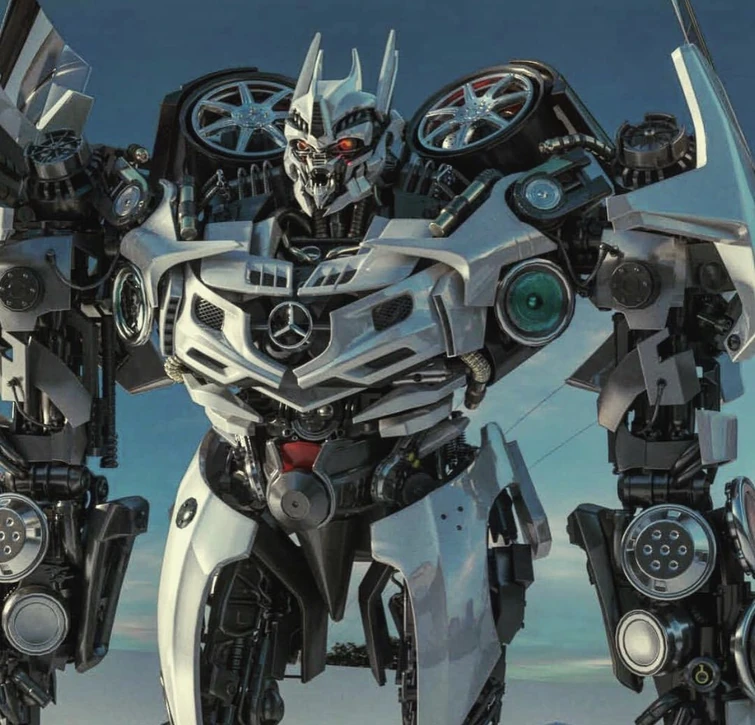 Soundwave's head should always resemble the Decepticon Symbol | Fandom