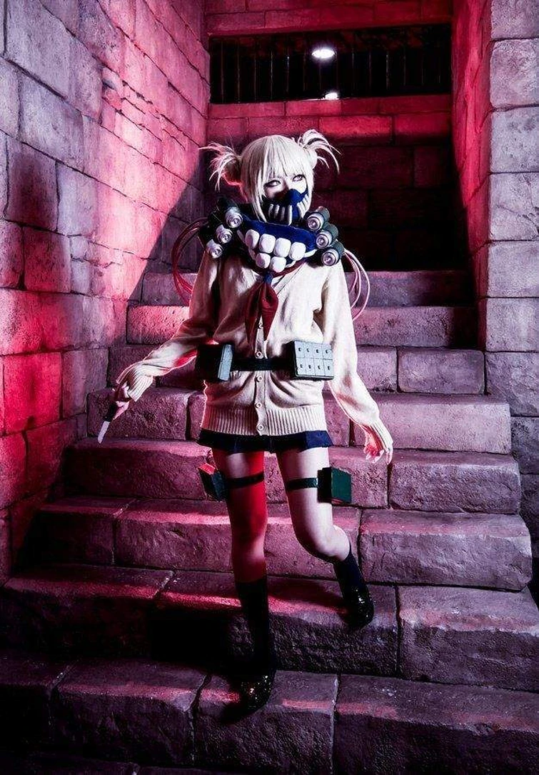 Soooo, pt. 3 of my cosplay "series". This is the Villains edition ...