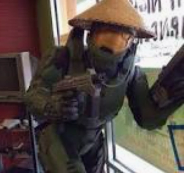 what's master chief doing (wrong answers only) | Fandom