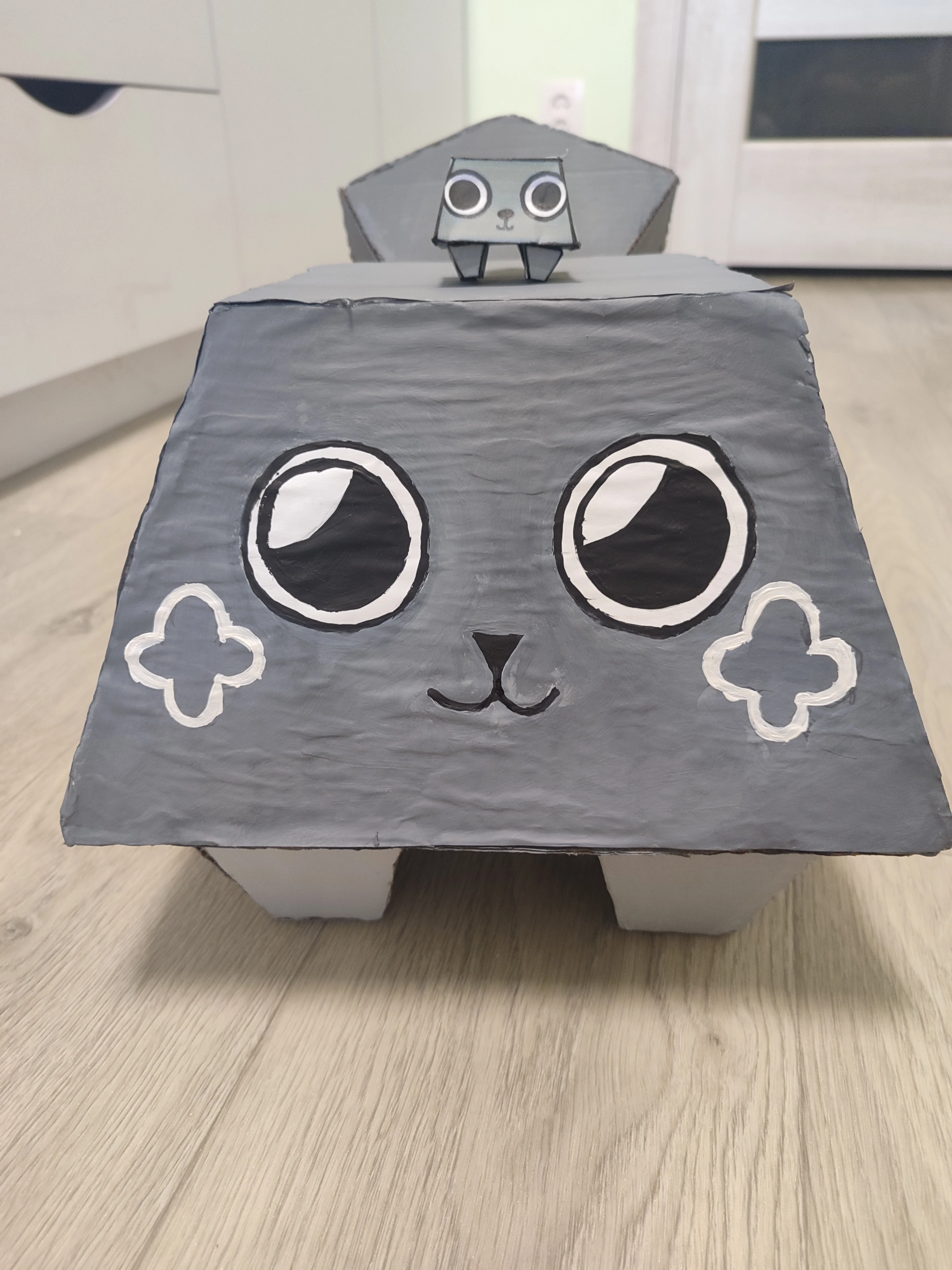 And... DONE! HUGE IRL CARDBOARD PEBBLE IS DONE!!!🦴🦴🦴 (please don't flop ...