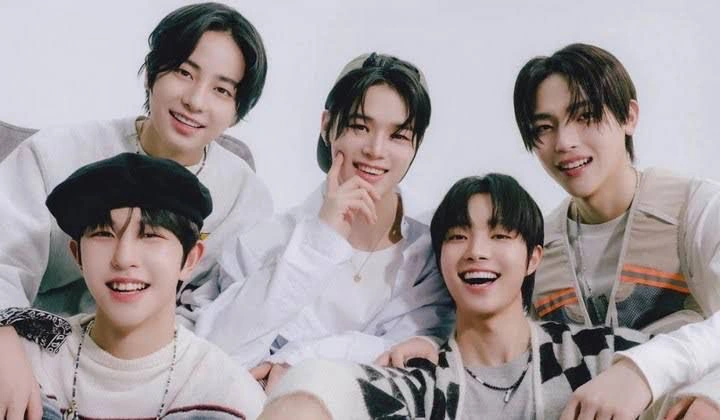 Day 68 of posting a pic of the members of the Hybe Labels Japan boy ...