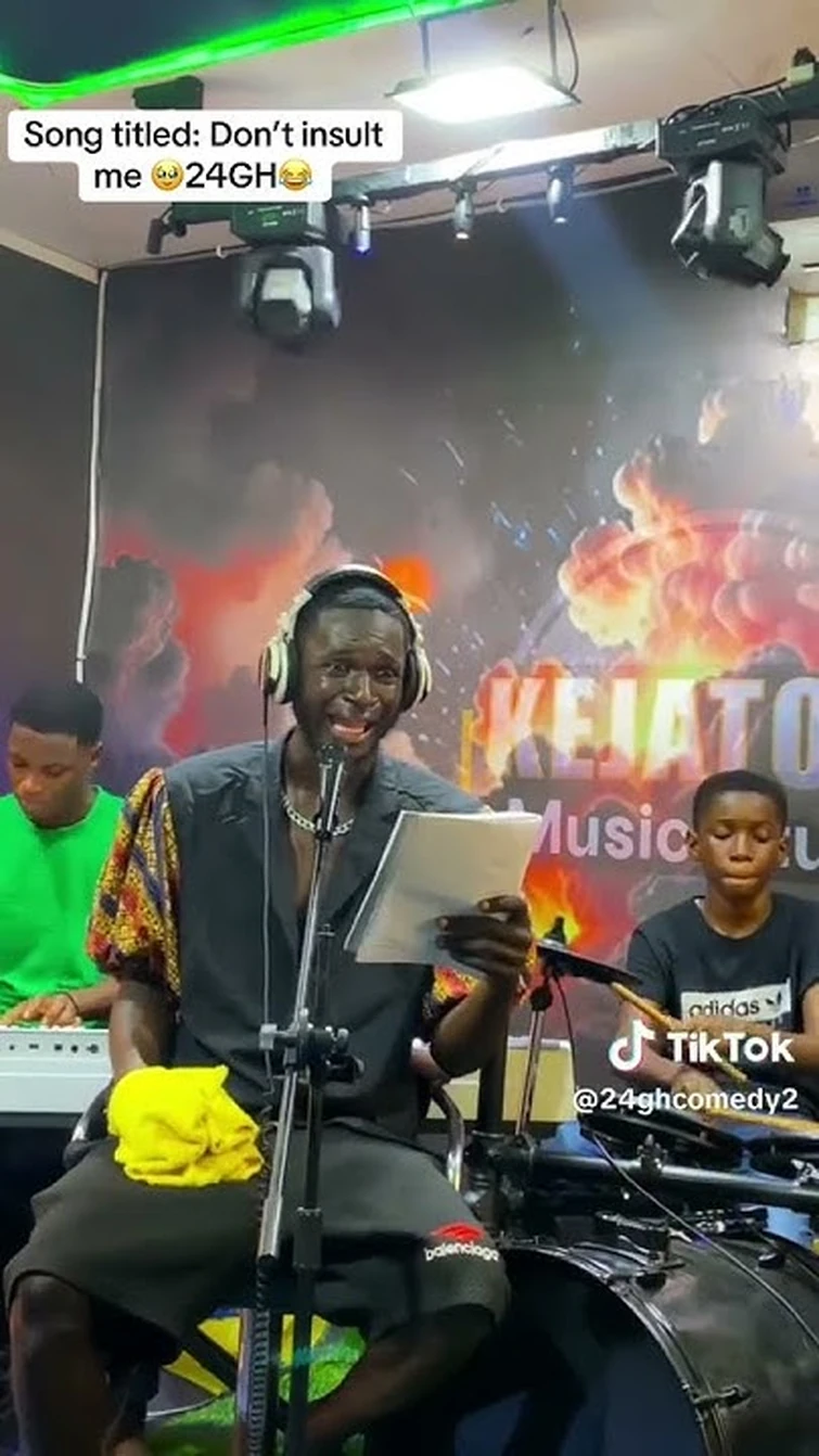 Man writes a song for Amfarnesia [SO PATRIOTIC] | Fandom