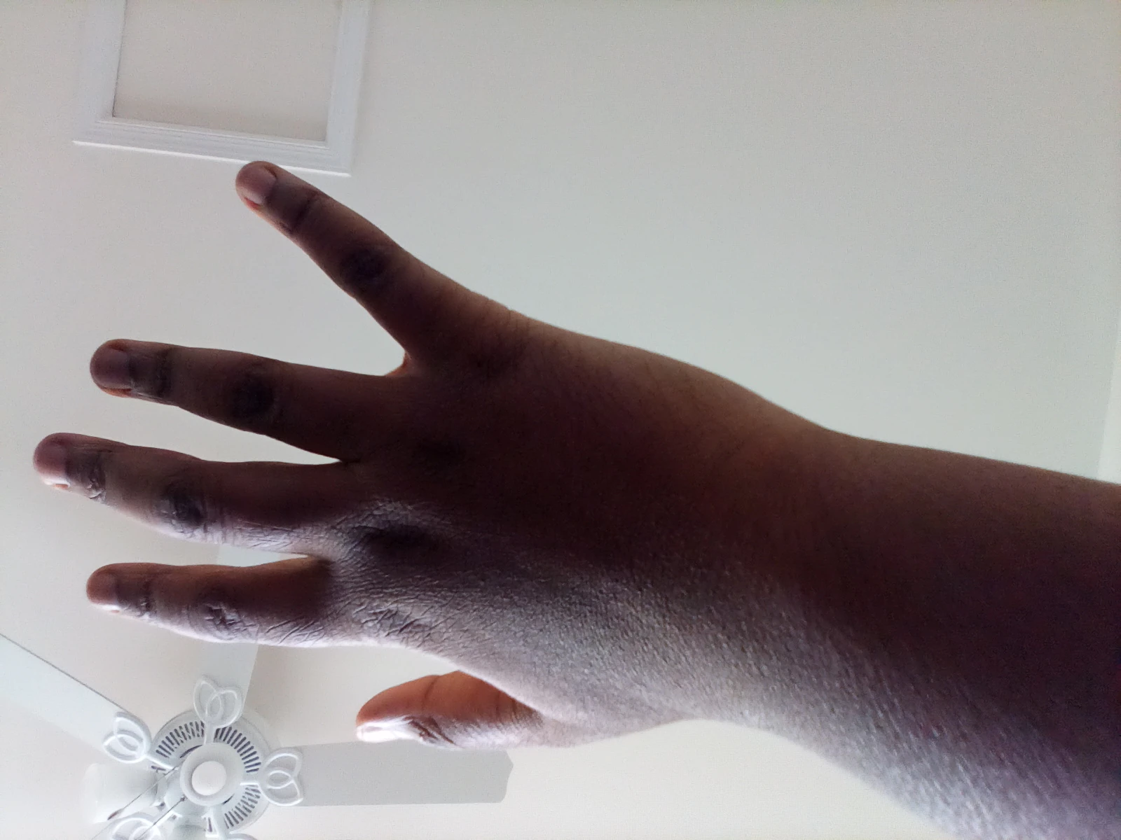 Hand reveal | Fandom