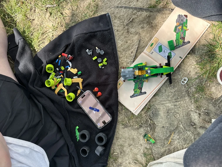 Lloyd’s Pull-Back Race Car! | Fandom