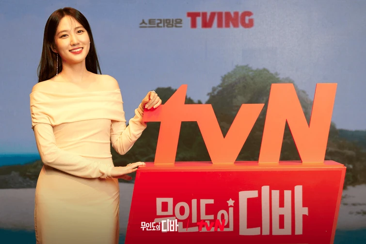 New Stills Added for Castaway Diva | Fandom