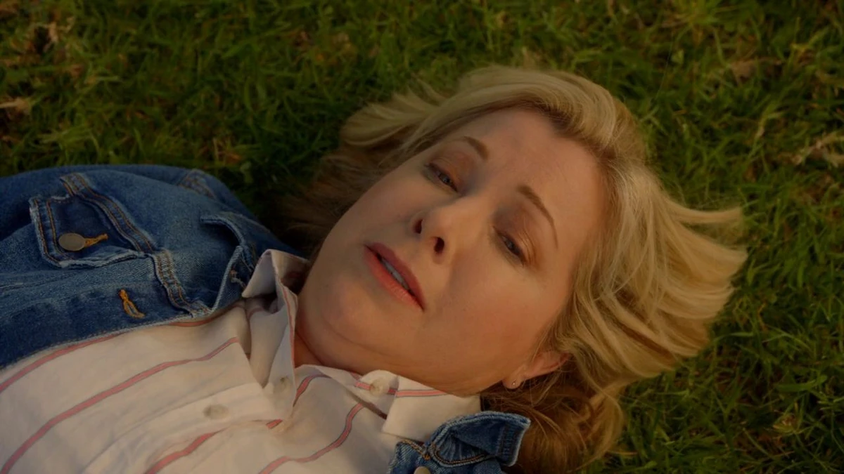 Lorraine Collins | 9-1-1 Wiki | Fandom