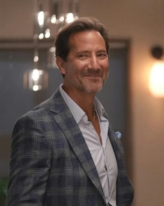 Enzo de la Costa | 9-1-1 Wiki | Fandom