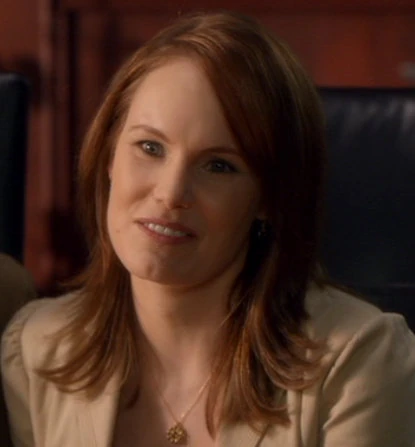 Leslie Davis | 90210 USA Wiki | Fandom