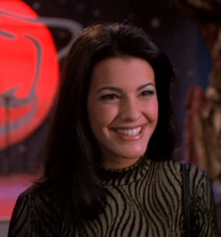 Chloe Davis | 90210 Wiki | Fandom