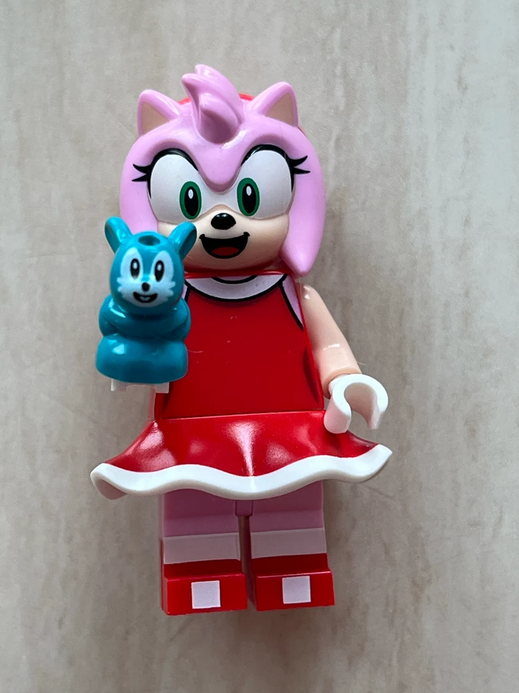 Lego Amy rose holding a pocky | Fandom
