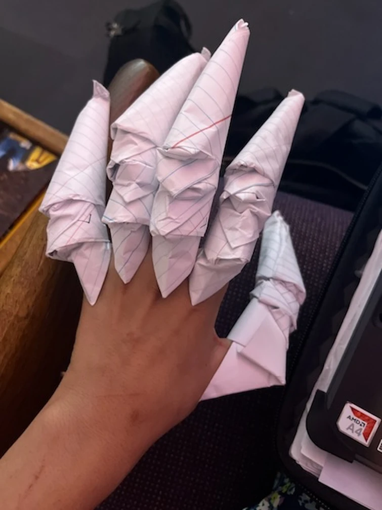 Paper dragon talons i made (pls no upvote) | Fandom
