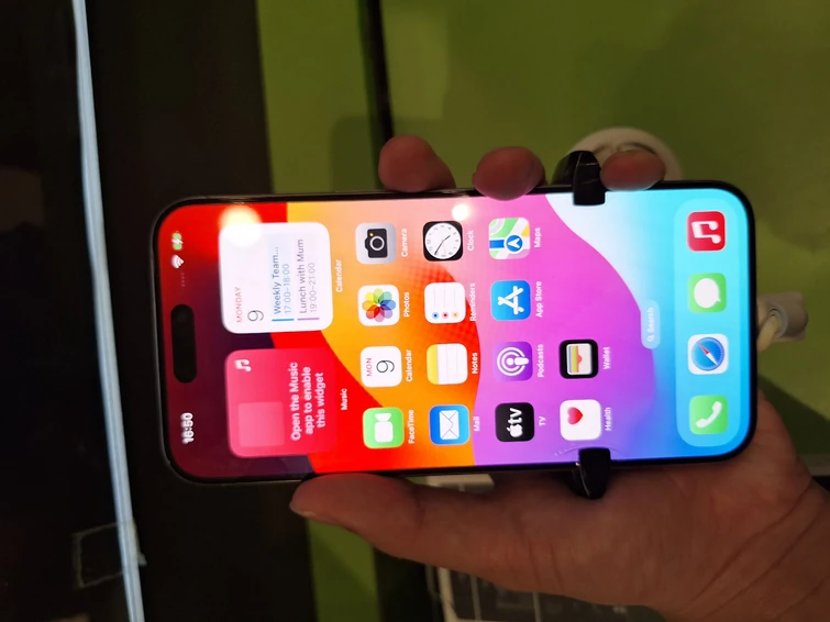 iPhone 15 Pro Max - Rocoon's First Impressions | Fandom