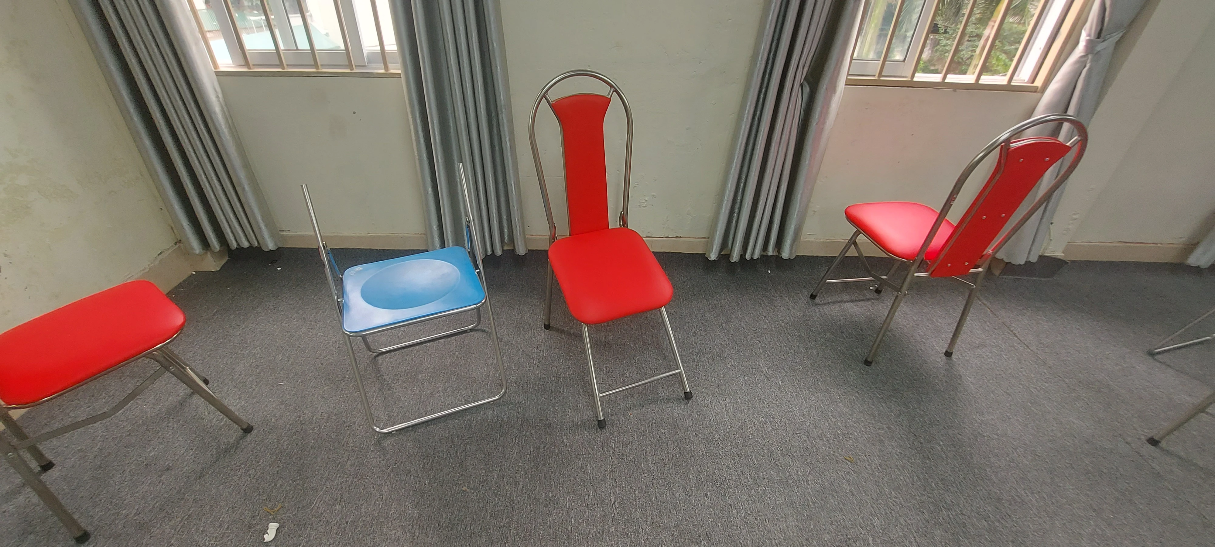 Pls draw your ocs or some entities sit those chair lol | Fandom