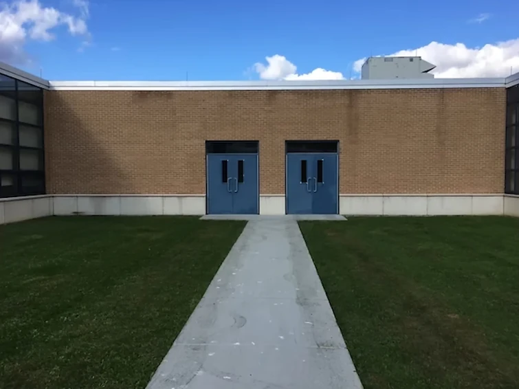 I wanna draw on all of them(Yes I am a big Liminal space enjoyer) | Fandom