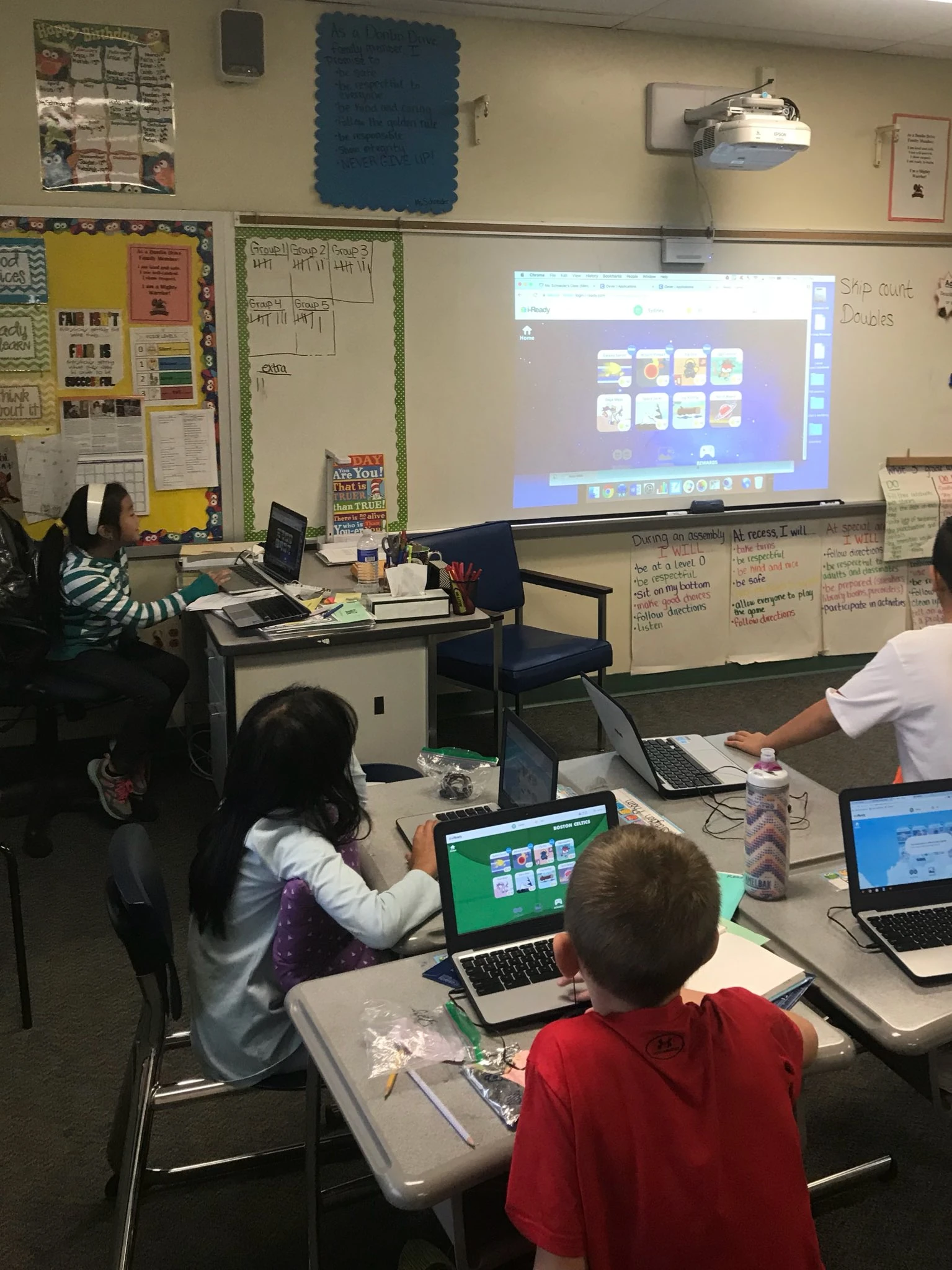 Can ya’ll find me a archive link or downland of a 2017 school year ...