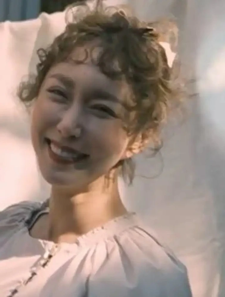 My theory about the third member of the Sunlight Sisters | Fandom