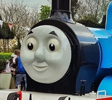 Which Mid Hants Thomas face looks better? | Fandom