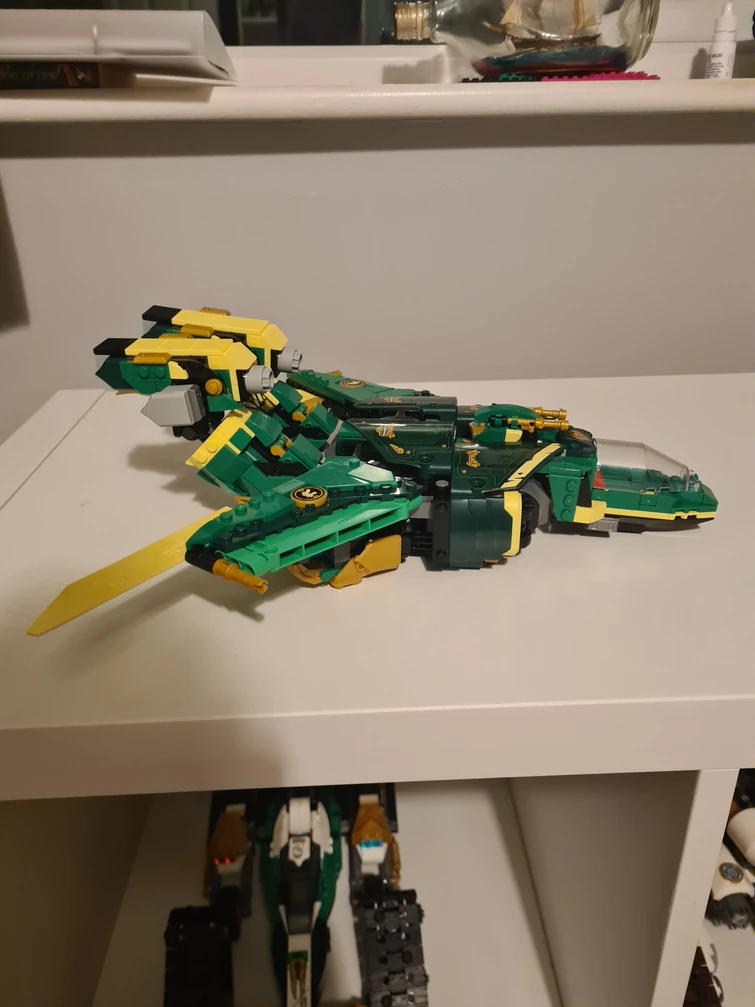 Review 2/5: Lloyds Transforming Jet Mech | Fandom