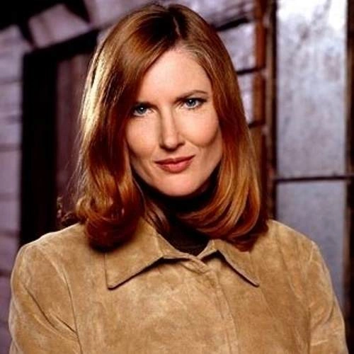 Martha Kent (Smallville) | A Study in Characters Wiki | Fandom