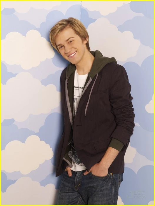 Roderick Radcliffe | A Villain Kid Love Story Wiki | Fandom