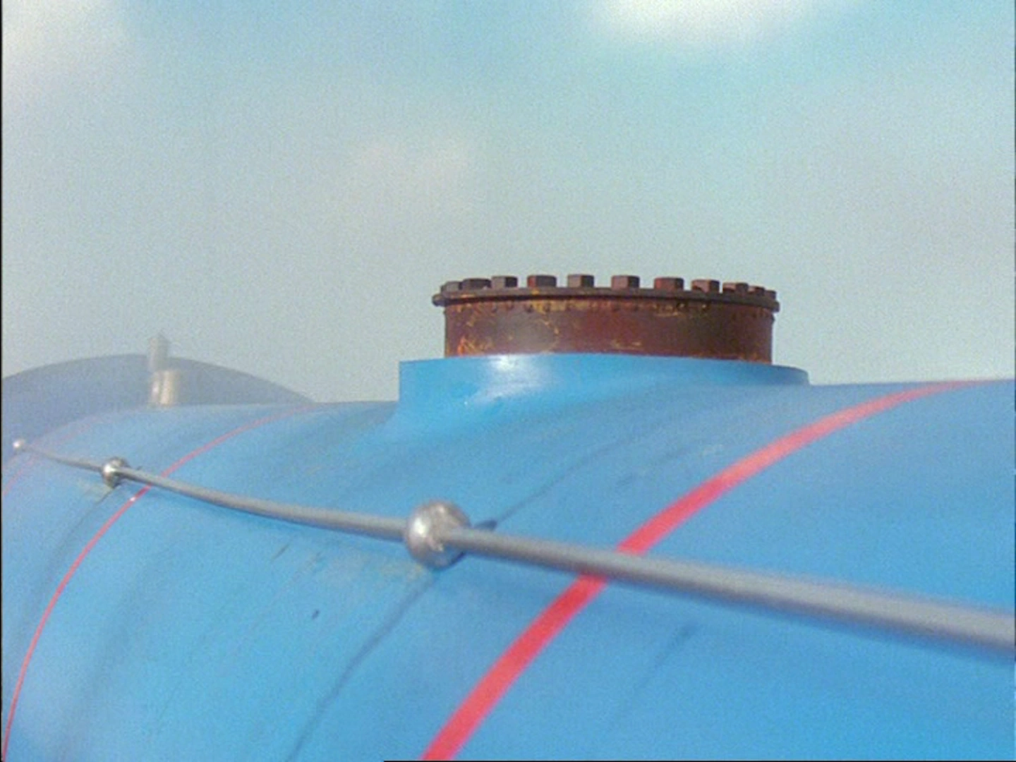 "Never trust domeless engines, they aren't respectable!" - Duck. | Fandom