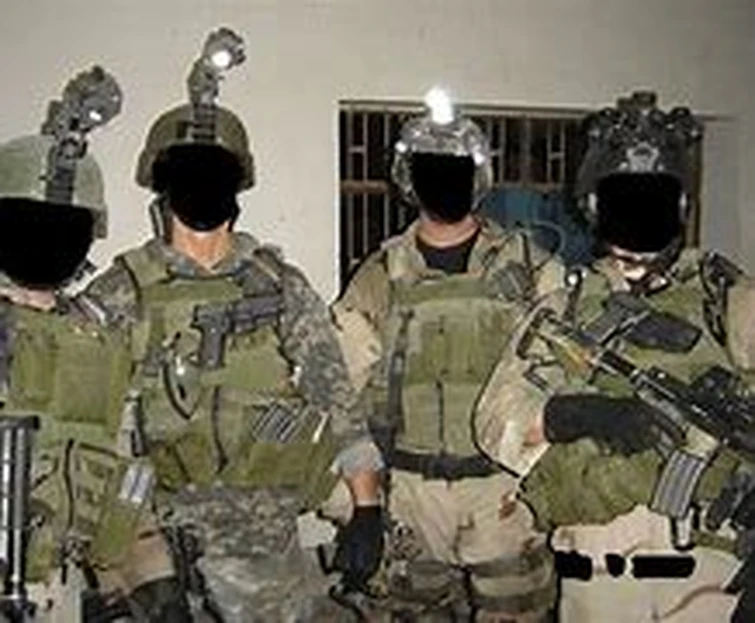 Shall I change my PFP to this Royal marine commando or keep my PFP ...