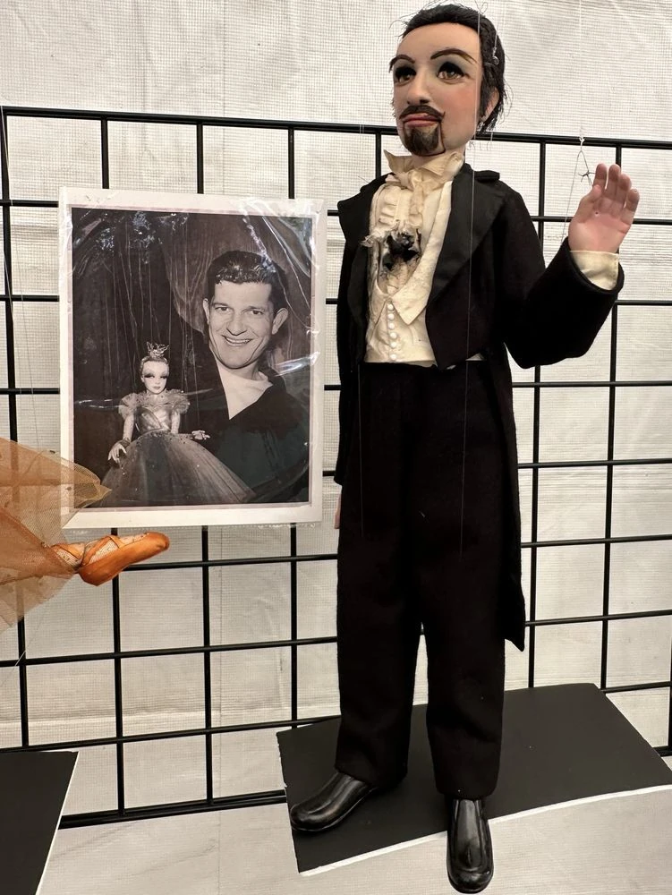 'Drac' is actually a puppet by Bob Baker (marionette maker) borrowed ...