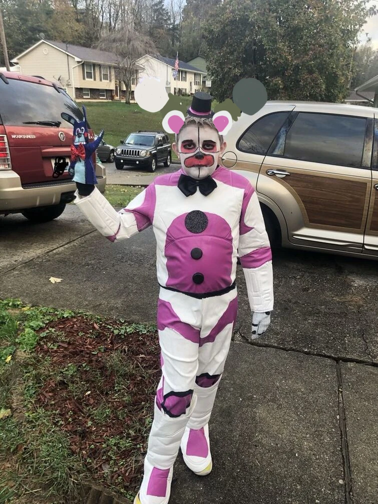 Cursed funtime freddy images that i stole from those tiktok slideshows ...