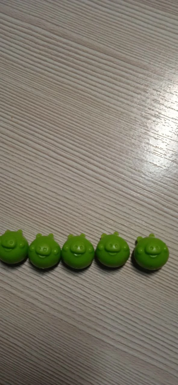 Guys, i have the smallest official figures ever.... | Fandom
