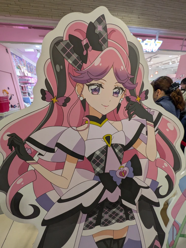 Pretty Store Tokyo on Cure Kiss's birthday...+a little trivia about ...