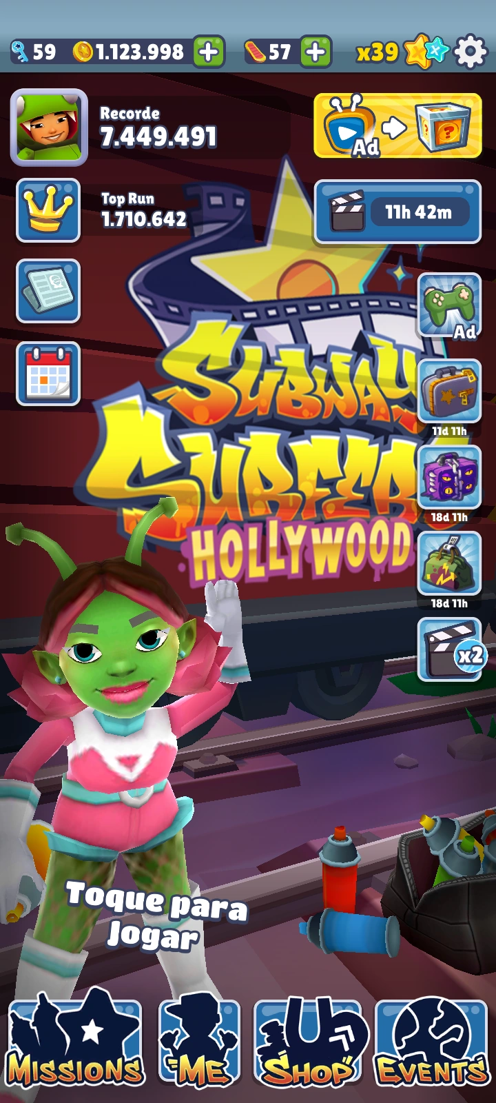 Am I the only one who thinks Alba and her 2 outfits match this update ...