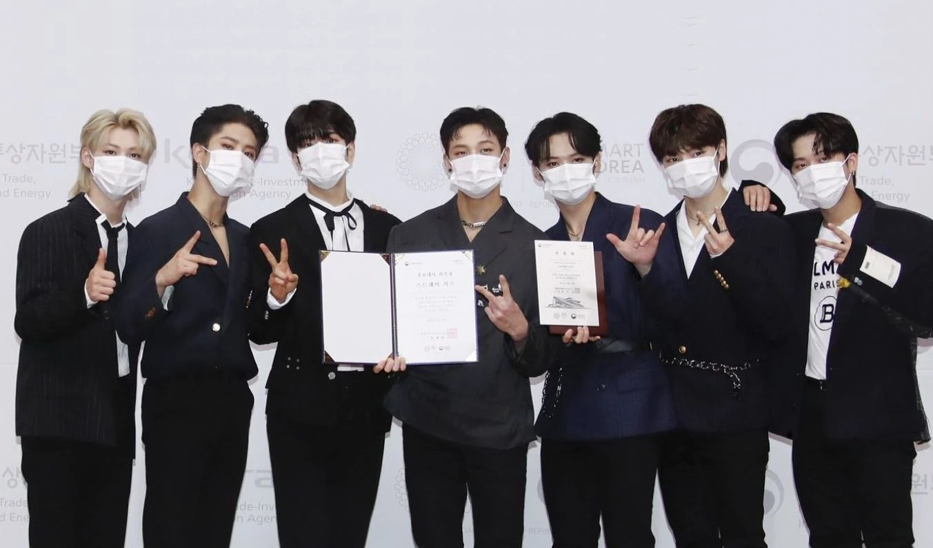 Stray Kids!!!!! | Fandom