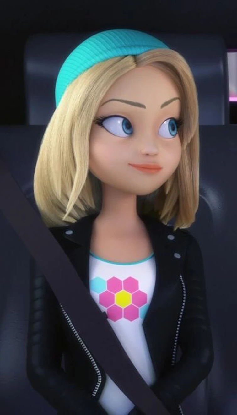 Zoé smiling to brighten up your day | Fandom