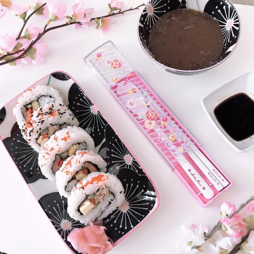 When I saw this I thought of mitsuri | Fandom