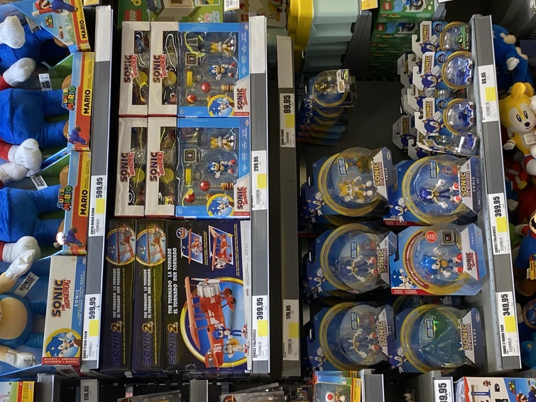 Does your Sonic Shelf in the store look like this? | Fandom