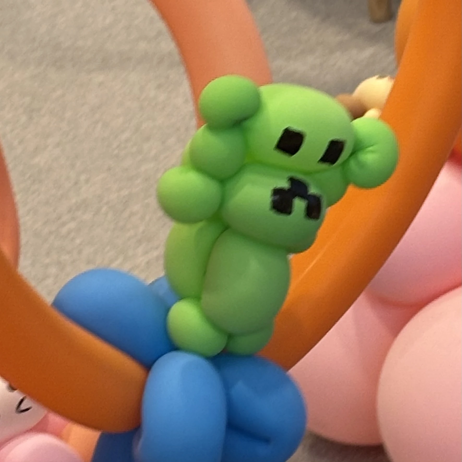 I found Cursed balloon creepers | Fandom